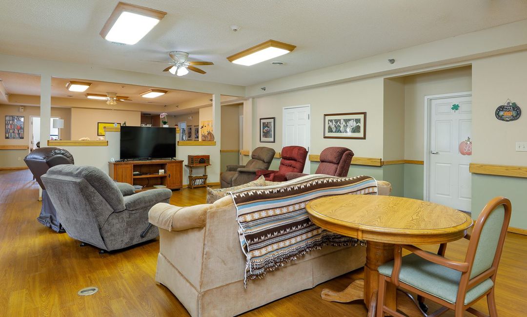 Kelly House Of Topeka (UPDATED) - Get Pricing & See 5 Photos in Topeka, KS