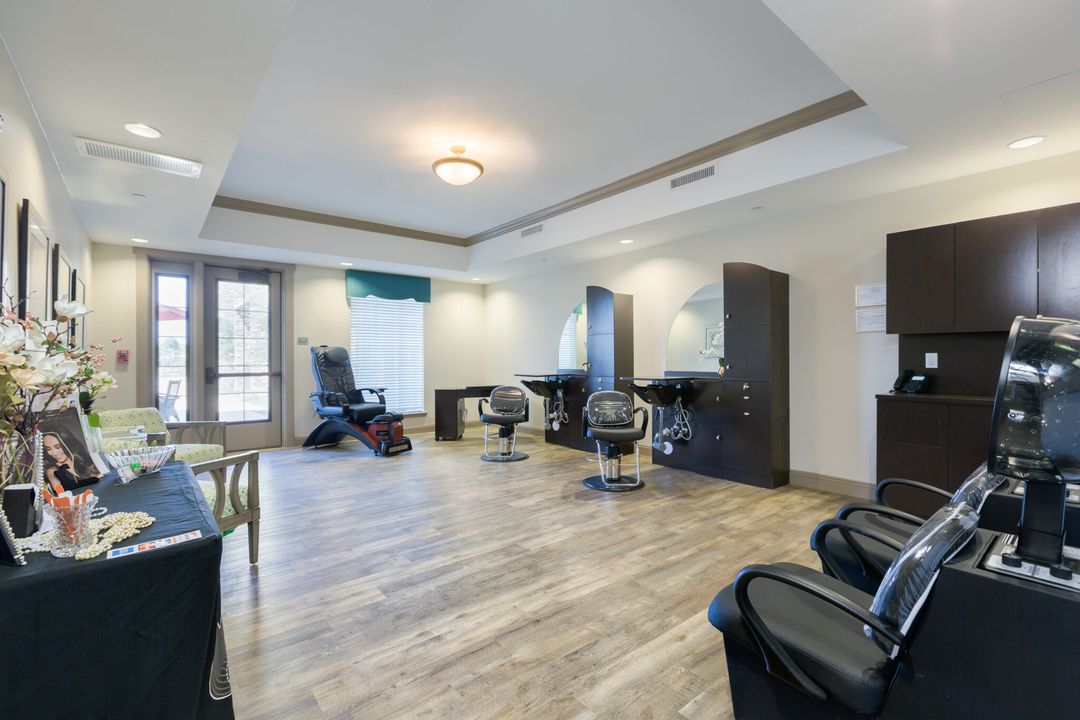 The Enclave at Gilbert Senior Living (UPDATED) - Get Pricing & See 25 ...