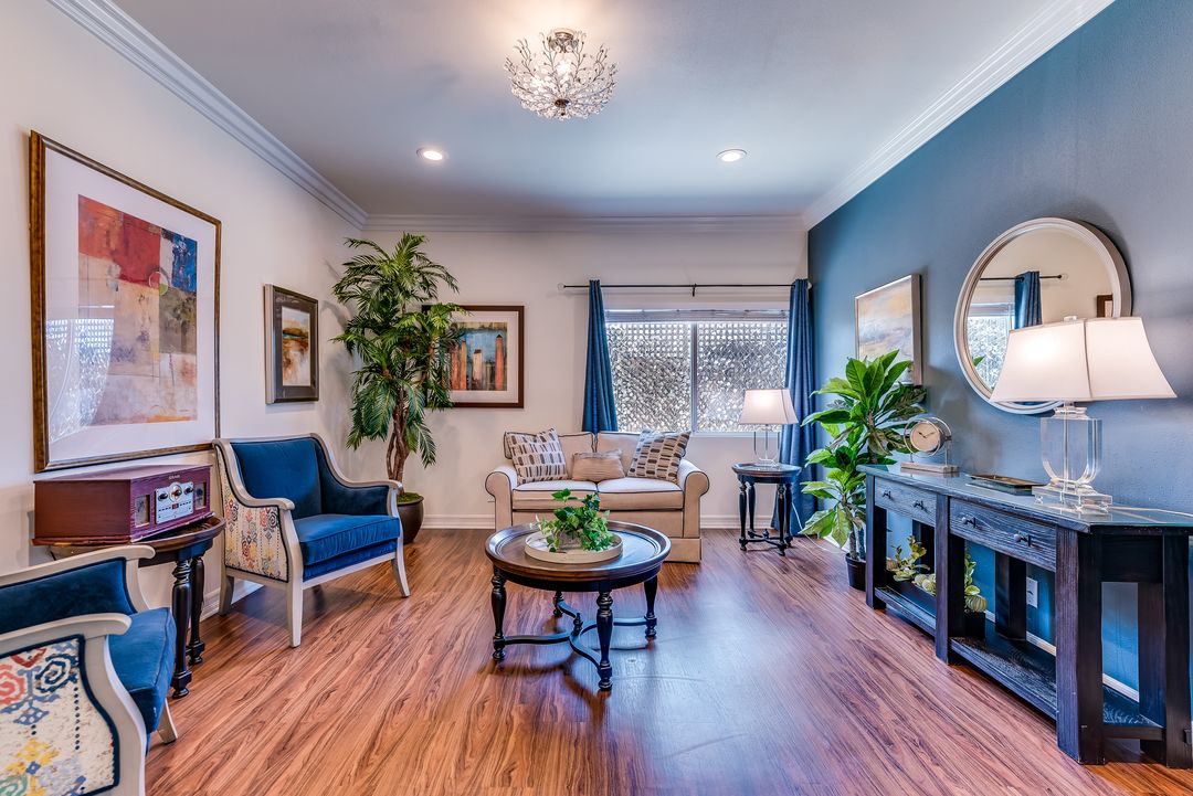 Astoria Park Senior Living (UPDATED) - Get Pricing, See 38 Photos ...
