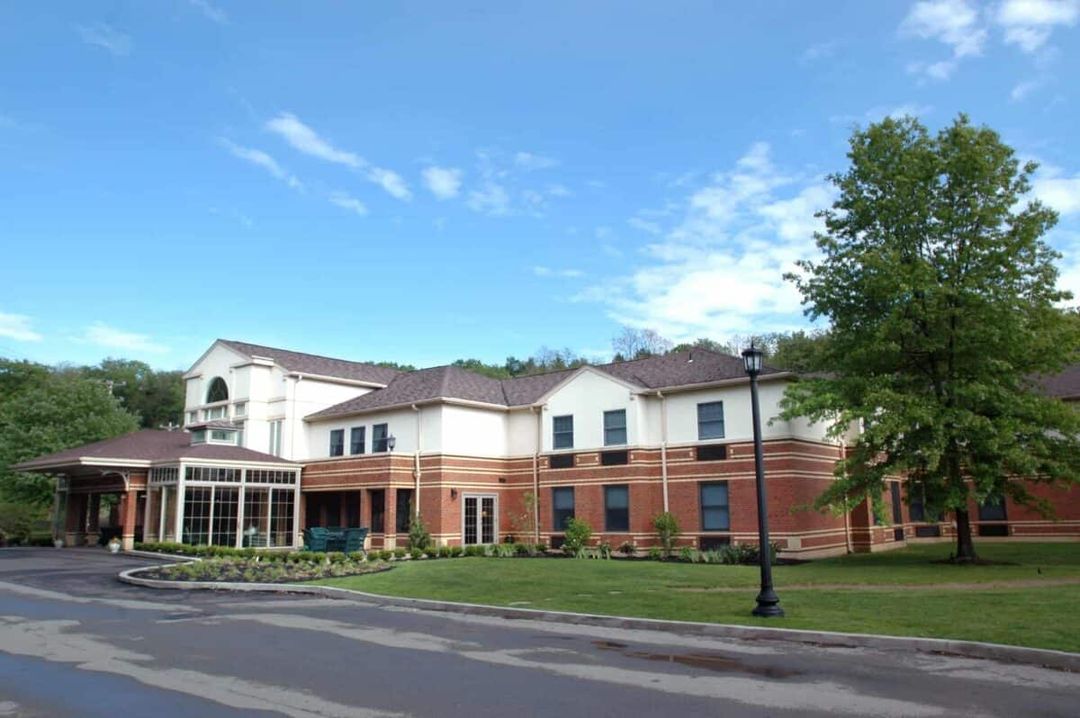 The Pines of Mount Lebanon - Pricing, Photos & Amenities in Pittsburgh ...