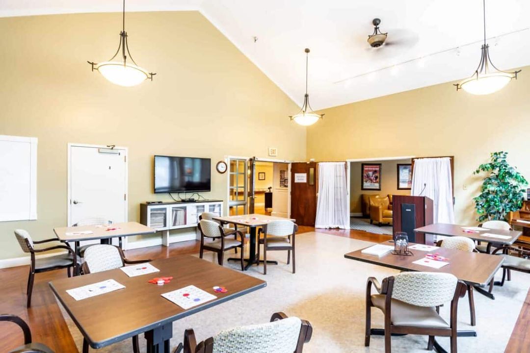 The Pines of Mount Lebanon - Pricing, Photos & Amenities in Pittsburgh ...