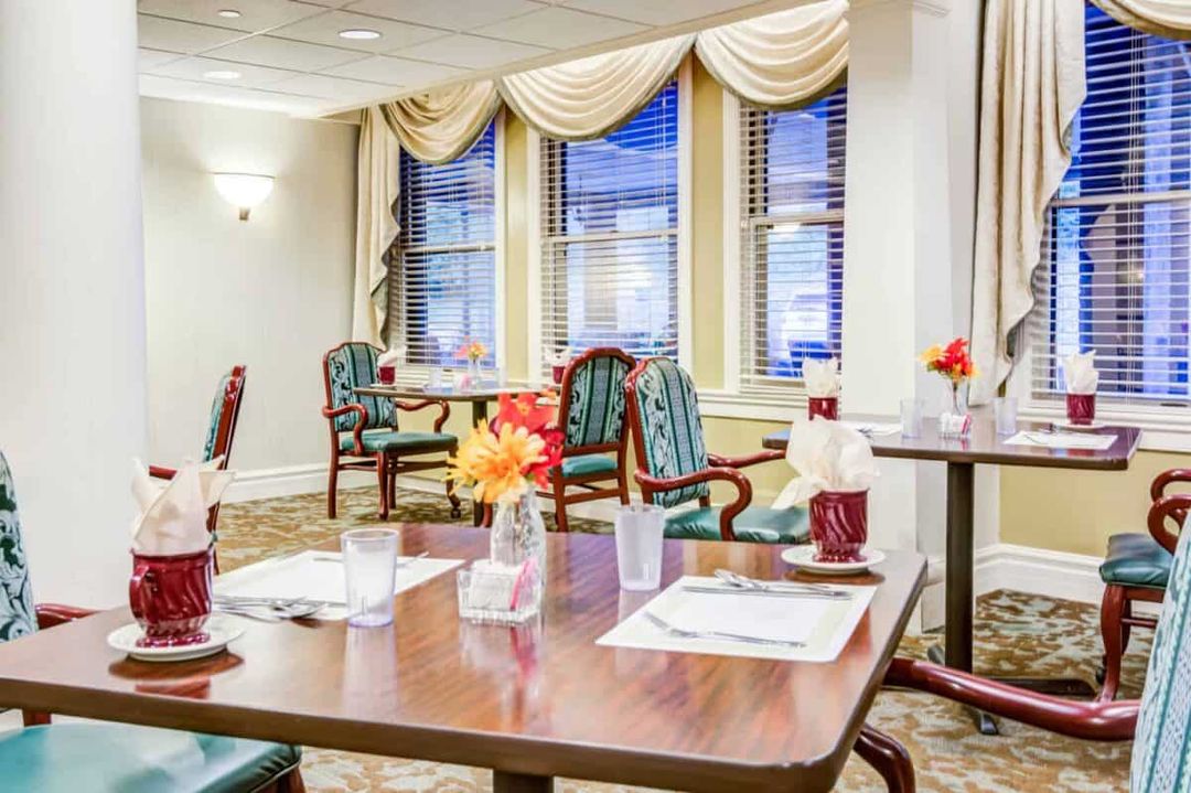 The Pines of Mount Lebanon - Pricing, Photos & Amenities in Pittsburgh ...