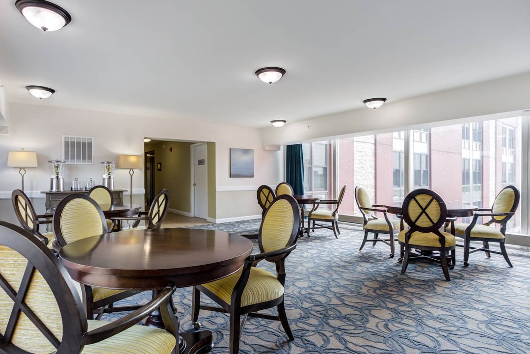 Summit of Uptown (UPDATED) - Get Pricing, See 28 Photos & Read Reviews ...