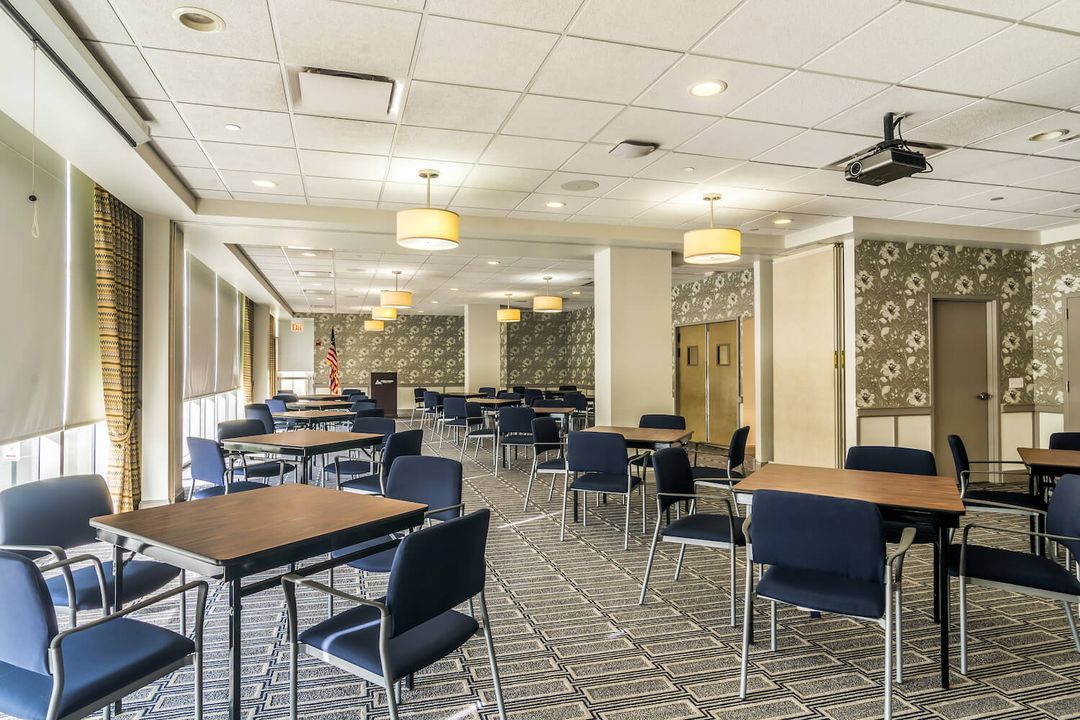 Summit of Uptown (UPDATED) - Get Pricing, See 46 Photos, Read Reviews ...