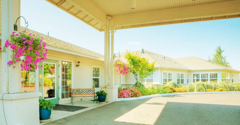 The 20 Best Assisted Living Facilities in Oregon City, OR | Seniorly