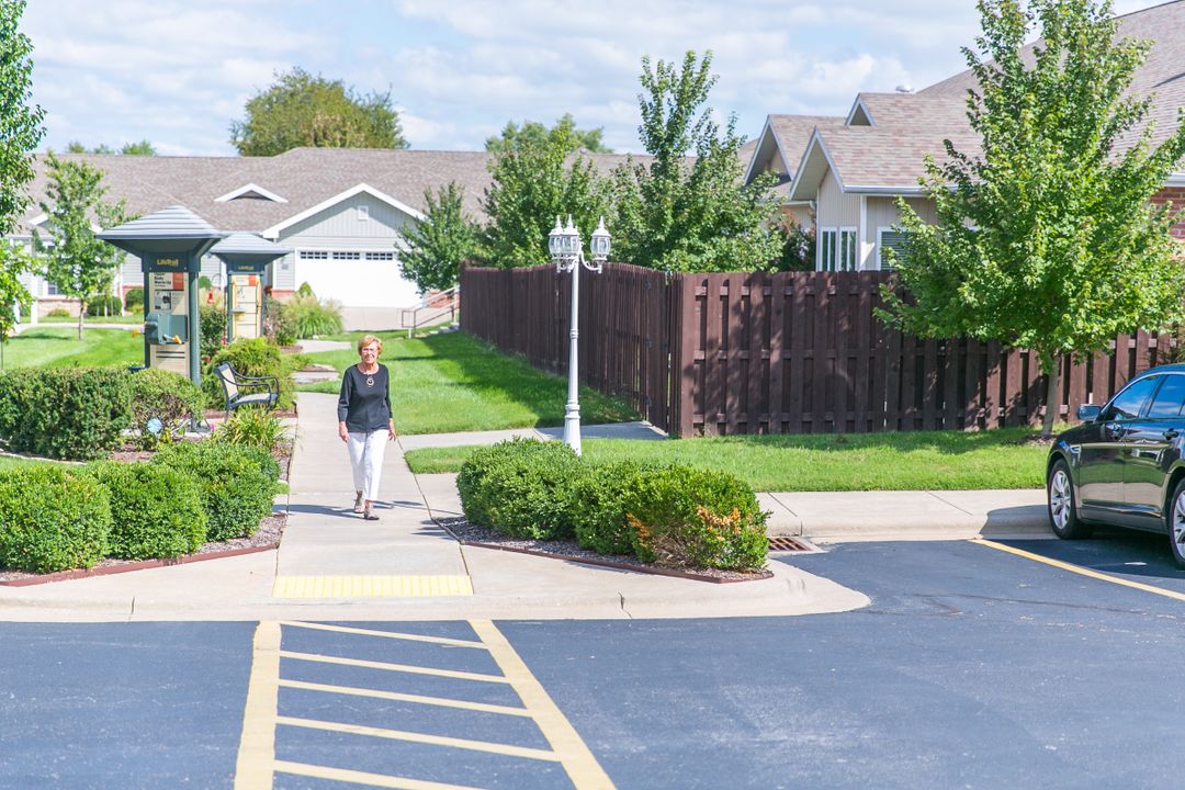 The Fremont Senior Living - Pricing, Photos & Amenities in Springfield ...