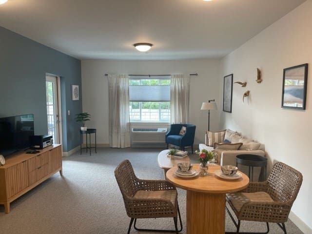 Charter Senior Living Of Orange (UPDATED) - Get Pricing, See 16 Photos & See Floor Plans in ...