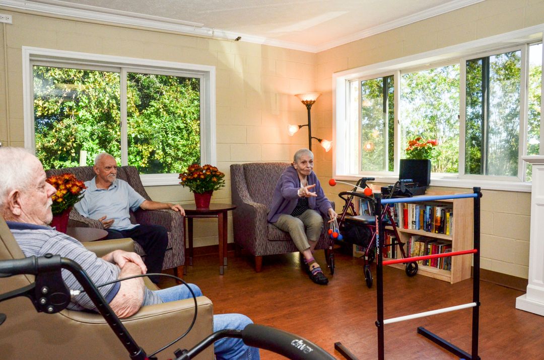 Cardinal Senior Living at Bedford (UPDATED) - Get Pricing & See 14 ...