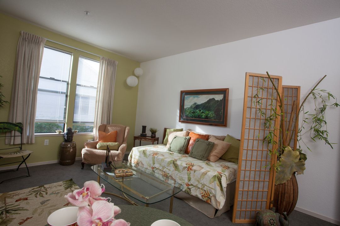 Elders Inn On Webster (UPDATED) - Get Pricing & See 13 Photos in ...