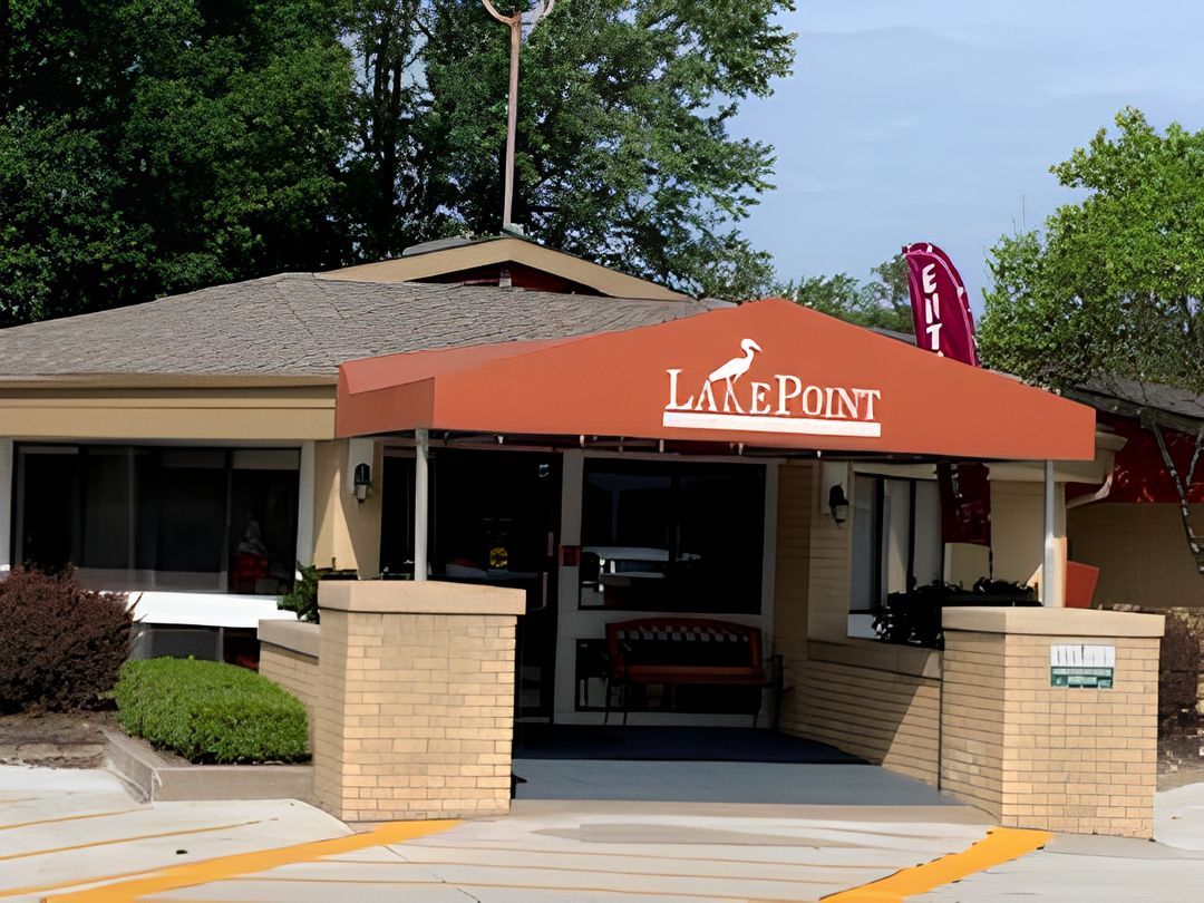 Lakepoint Wichita (UPDATED) - Get Pricing in Wichita, KS