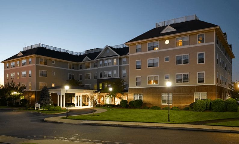 Senior Living Decoded: Comparing Options and What to Expect