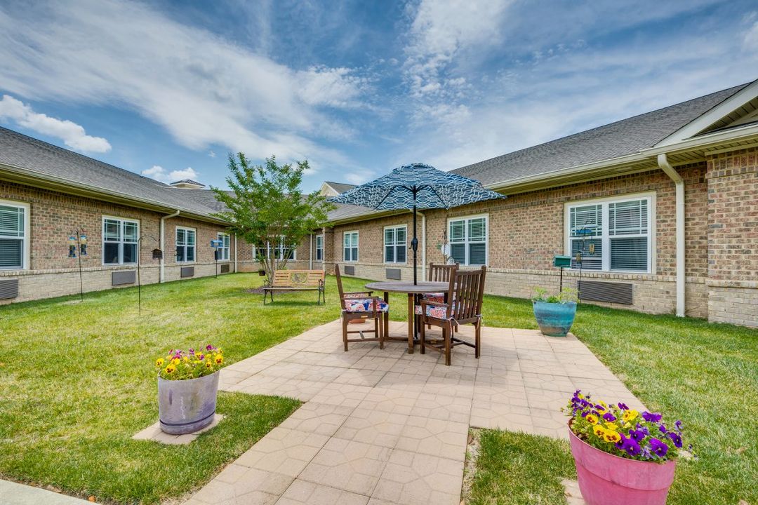 Chatham Ridge Assisted Living (UPDATED) - Get Pricing & See 28 Photos ...