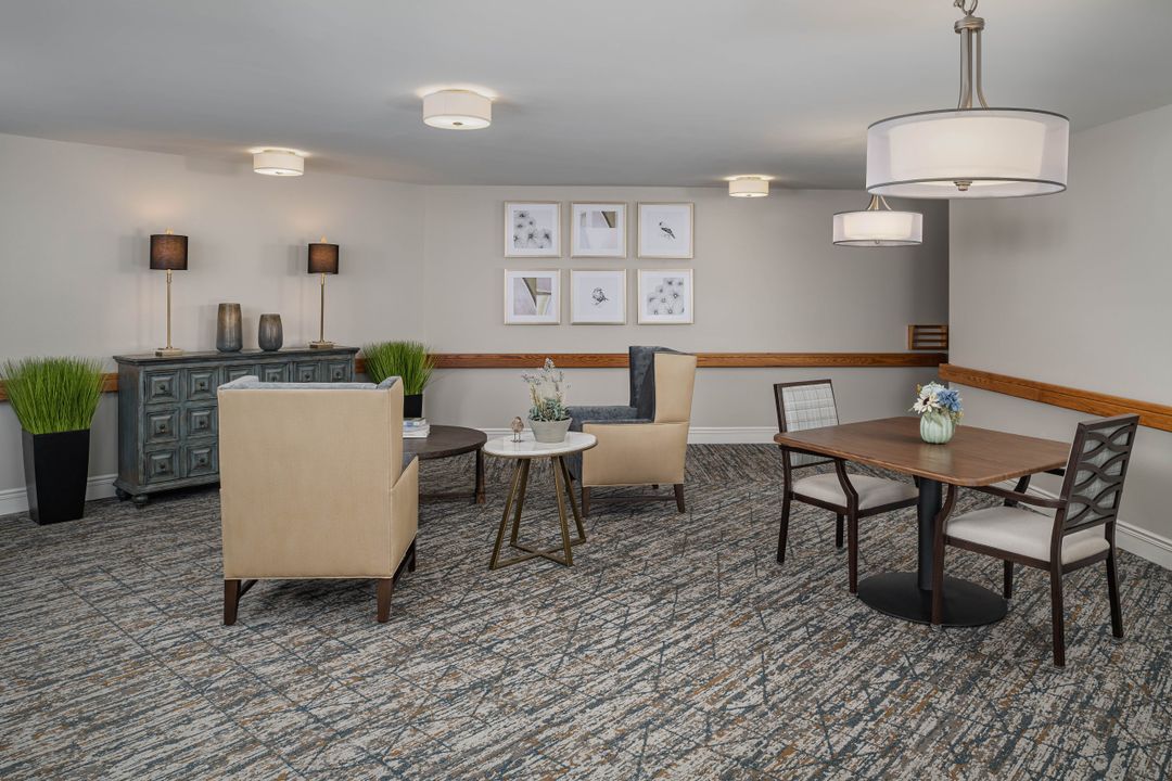 Hart Park Square Senior Living (UPDATED) - Get Pricing, See 33 Photos ...