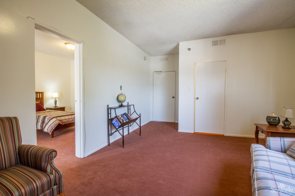 Evergreen Retirement (UPDATED) - Get Pricing & See 36 Photos in Burbank, CA