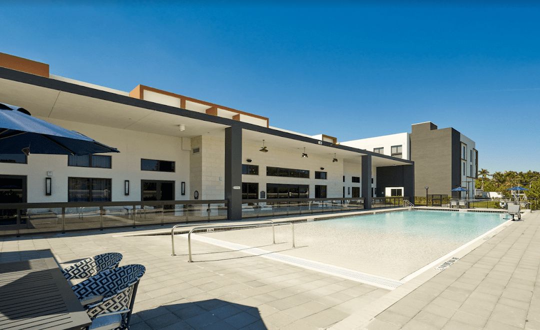 The Oasis at Coral Reef (UPDATED) - Get Pricing, See 7 Photos & Read ...