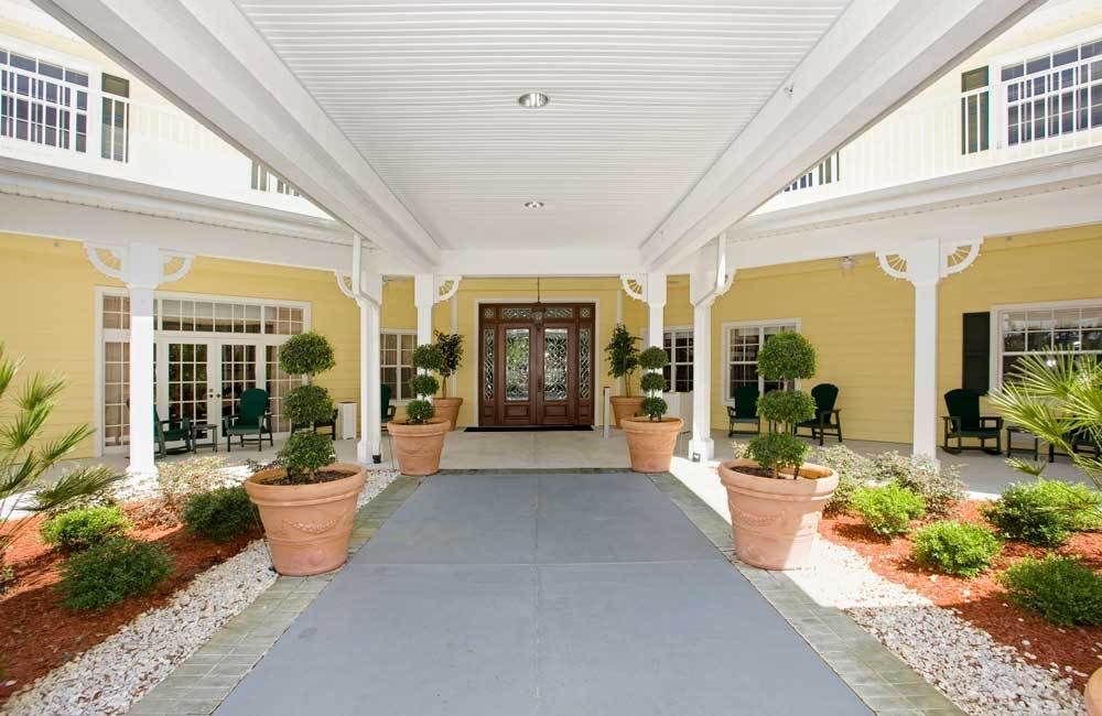 The 15 Best Assisted Living Facilities in Lakeland, FL | Seniorly