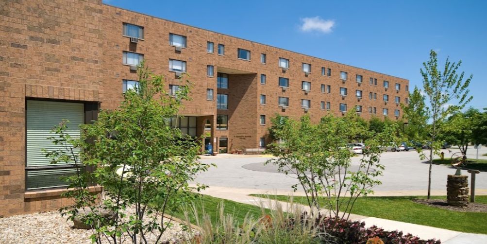 Maple Ridge Senior Living - Pricing, Photos and Floor Plans in ...