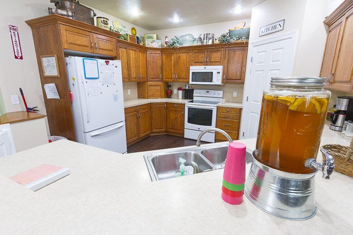 Ashley Manor Arlington - Get Pricing & See 4 Photos in Caldwell, ID