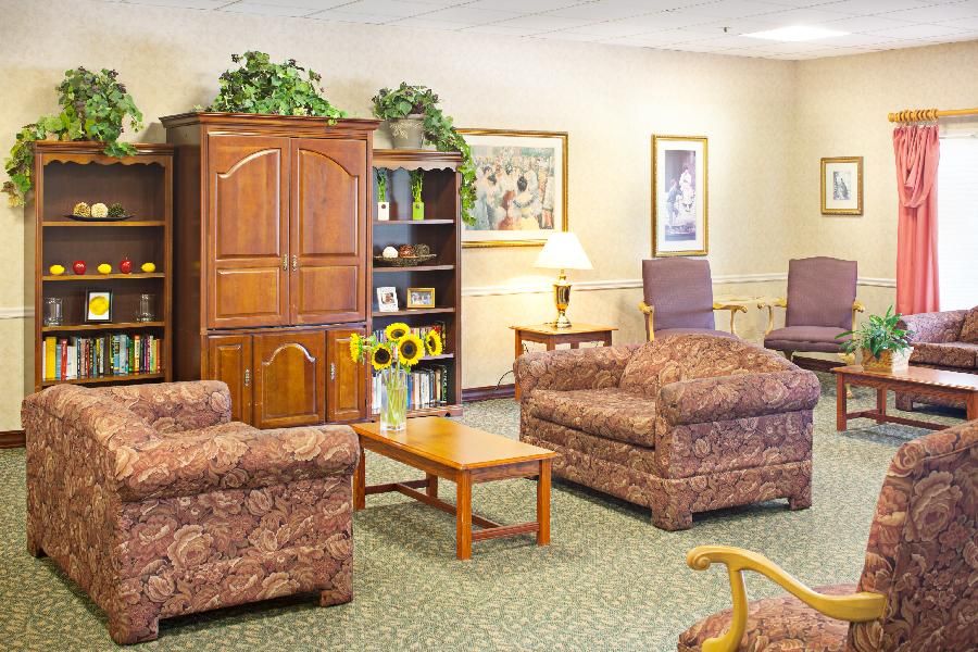 Complete Care at Meriden (UPDATED) - Get Pricing & See 3 Photos in ...