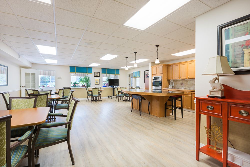 Crestview Senior Living (UPDATED) - Get Pricing, See 36 Photos & See ...