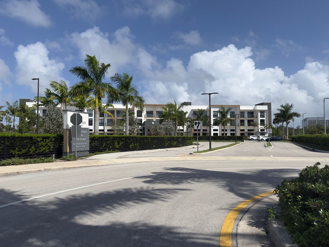 The Oasis at Coral Reef (UPDATED) - Get Pricing, See 22 Photos & Read ...