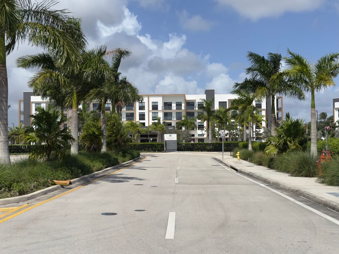 The Oasis at Coral Reef (UPDATED) - Get Pricing, See 22 Photos & Read ...