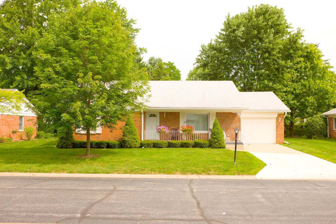 Hoosier Village - Get Pricing & 7 Photos in Indianapolis, IN