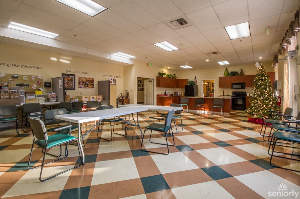 Carlton Senior Living Sacramento (UPDATED) - Get Pricing, See 27 Photos ...