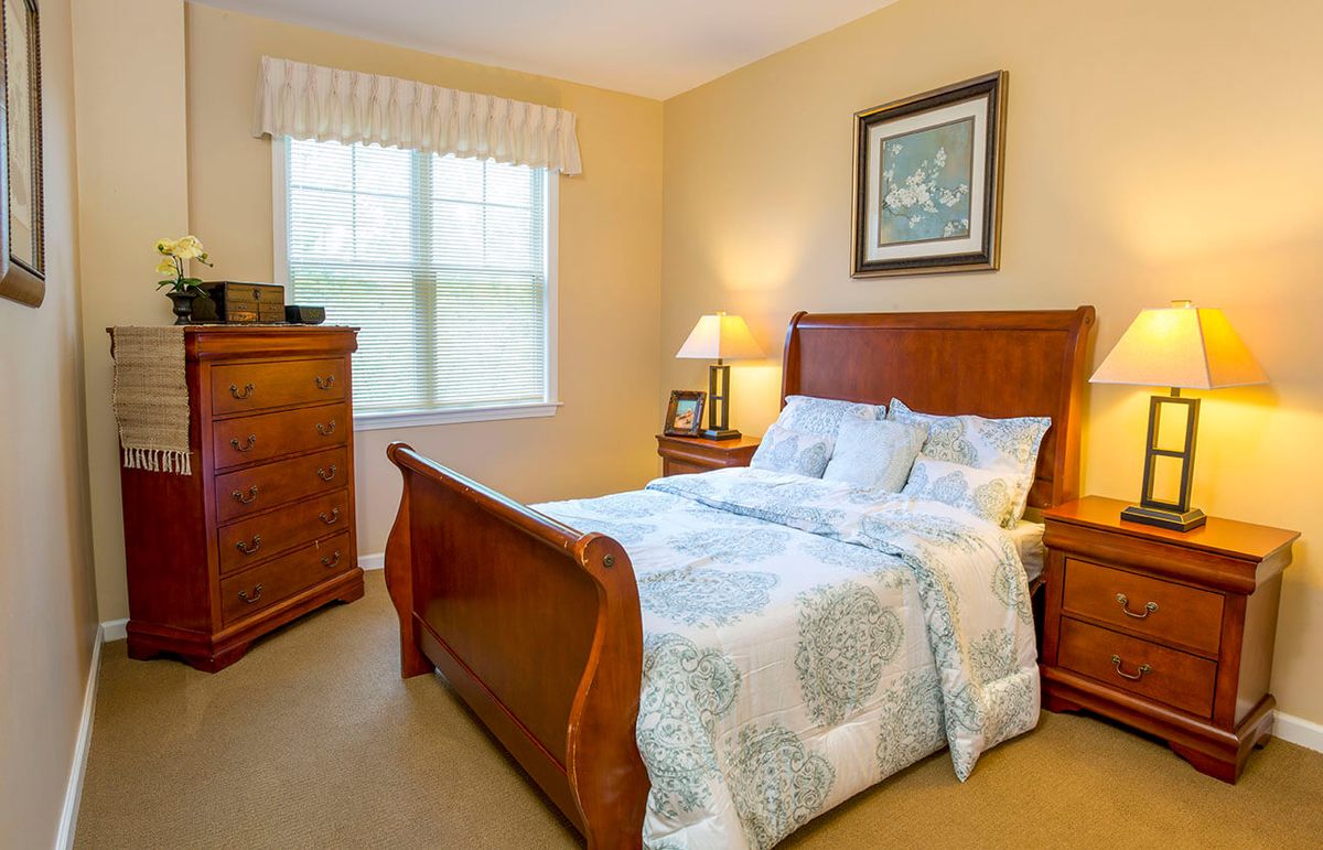 Benchmark Senior Living At Hamden (UPDATED) - Get Pricing & See 14 ...