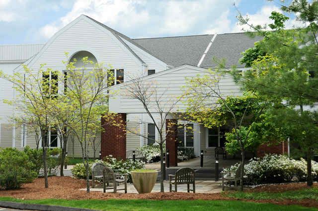 Duncaster (UPDATED) - Get Pricing & See 10 Photos in Bloomfield, CT