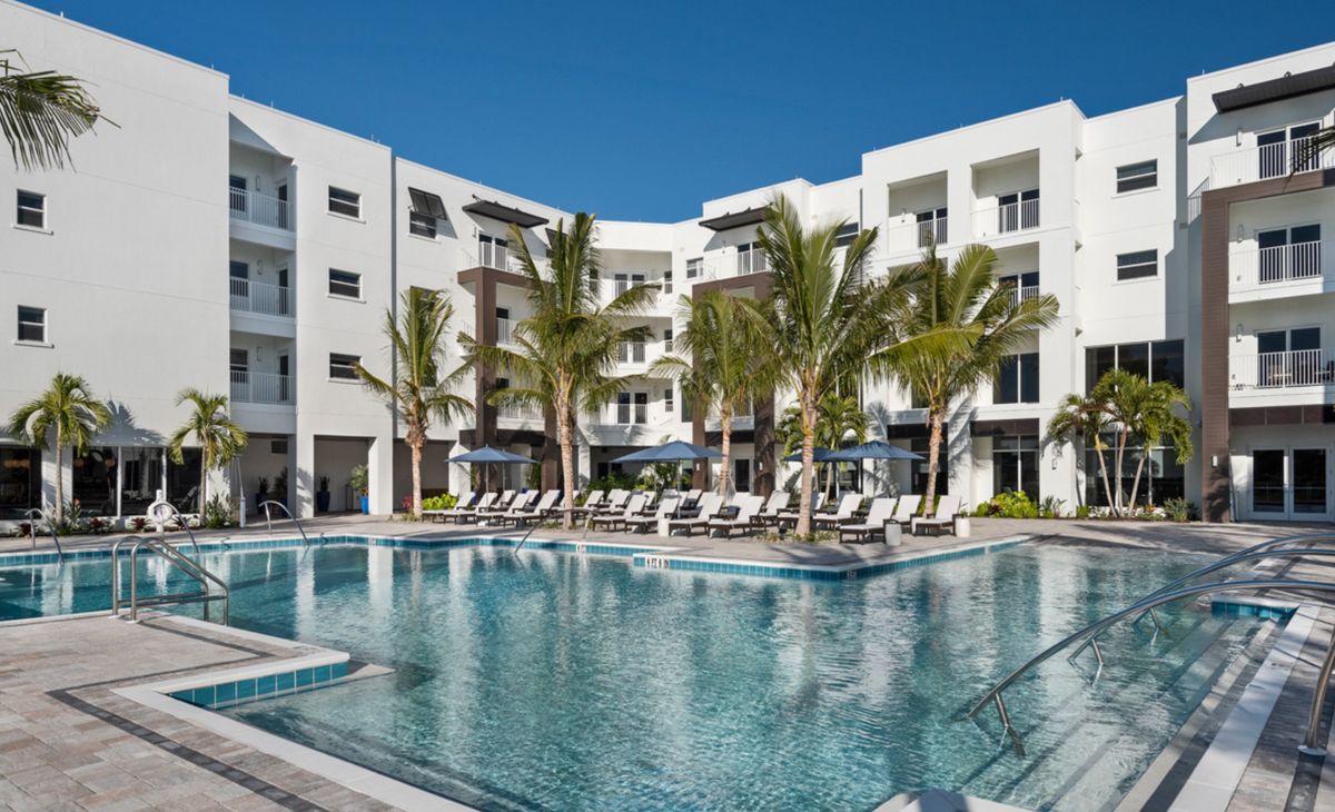 Amavida Living - Water's Edge (UPDATED) - Get Pricing, See 28 Photos ...