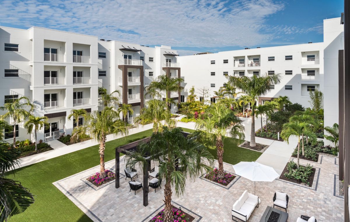 Amavida Living - Water's Edge (UPDATED) - Get Pricing, See 28 Photos ...