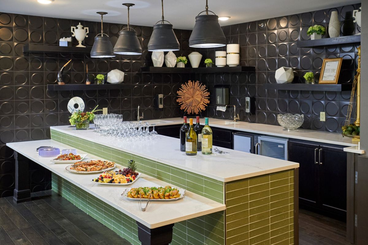 Renaissance North Tampa (UPDATED) - Get Pricing & See 13 Photos in ...