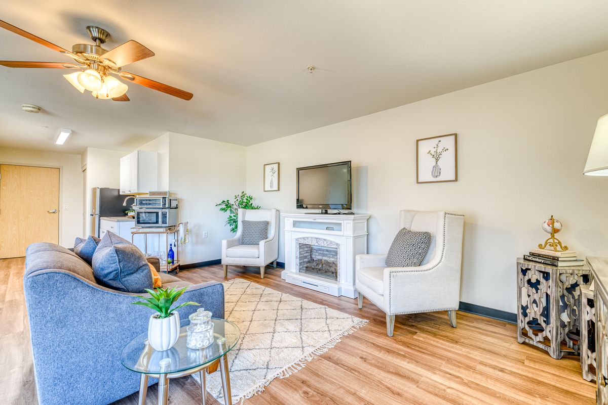 Solstice Senior Living At Grapevine (UPDATED) - Get Pricing, See 38 ...