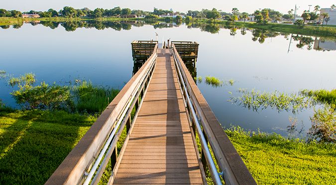 Water's Edge of Lake Wales (UPDATED) - Get Pricing & See 10 Photos in ...