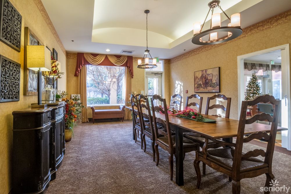 Carlton Senior Living Sacramento (UPDATED) - Get Pricing, See 27 Photos ...