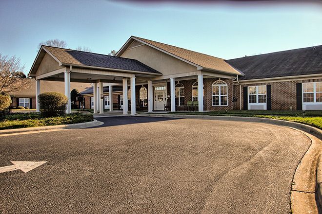 The 13 Best Assisted Living Facilities in Monroe, NC | Seniorly