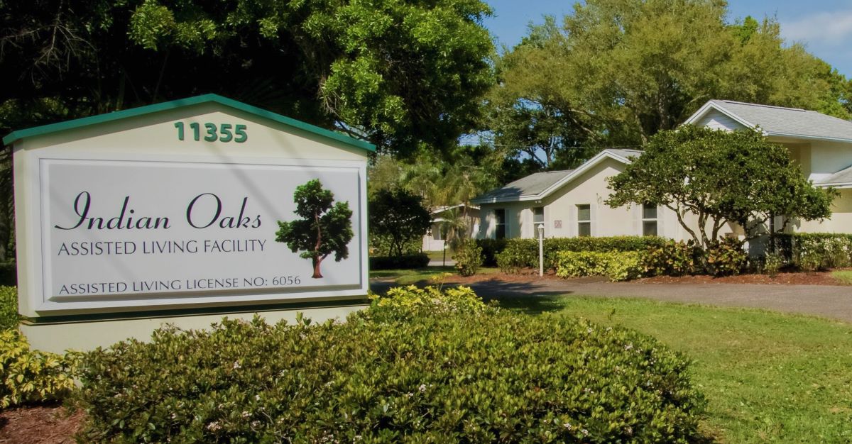 Oak Manor - Pricing, Photos and Floor Plans in Largo, FL | Seniorly