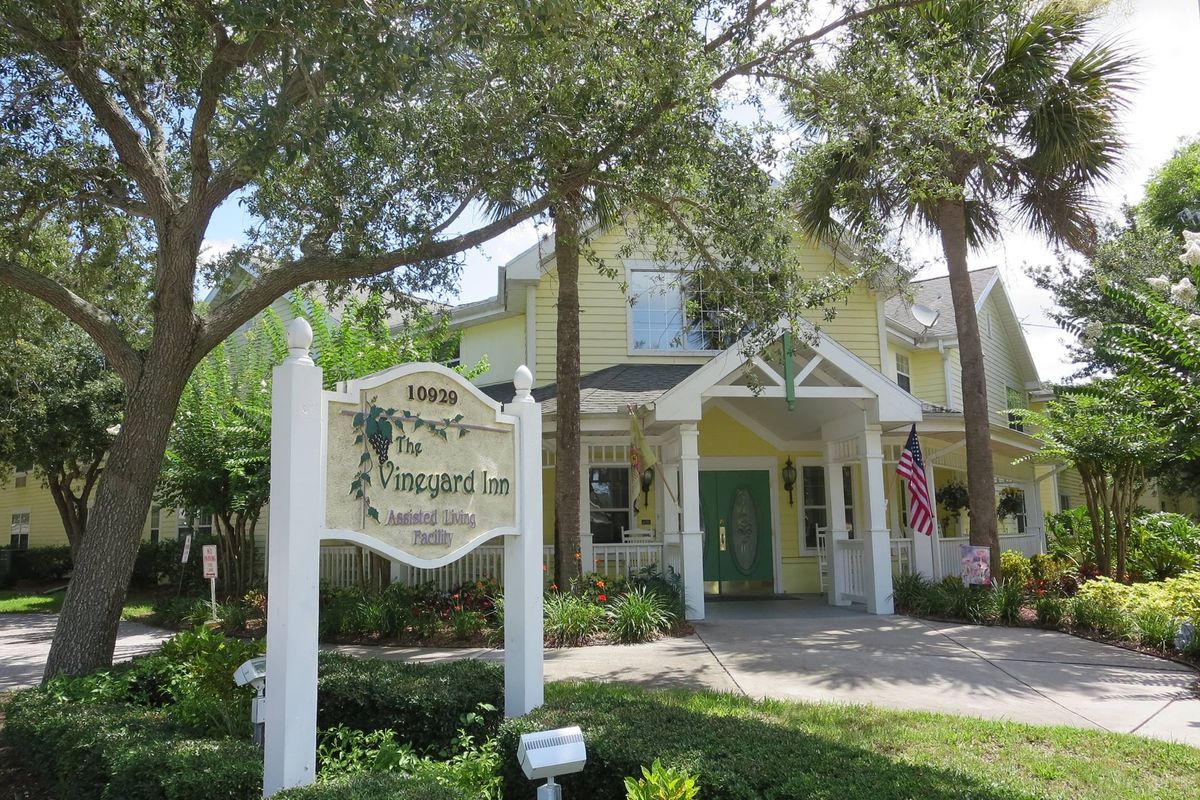 The Vineyard Inn - Pricing, Photos and Floor Plans in Seminole, FL ...