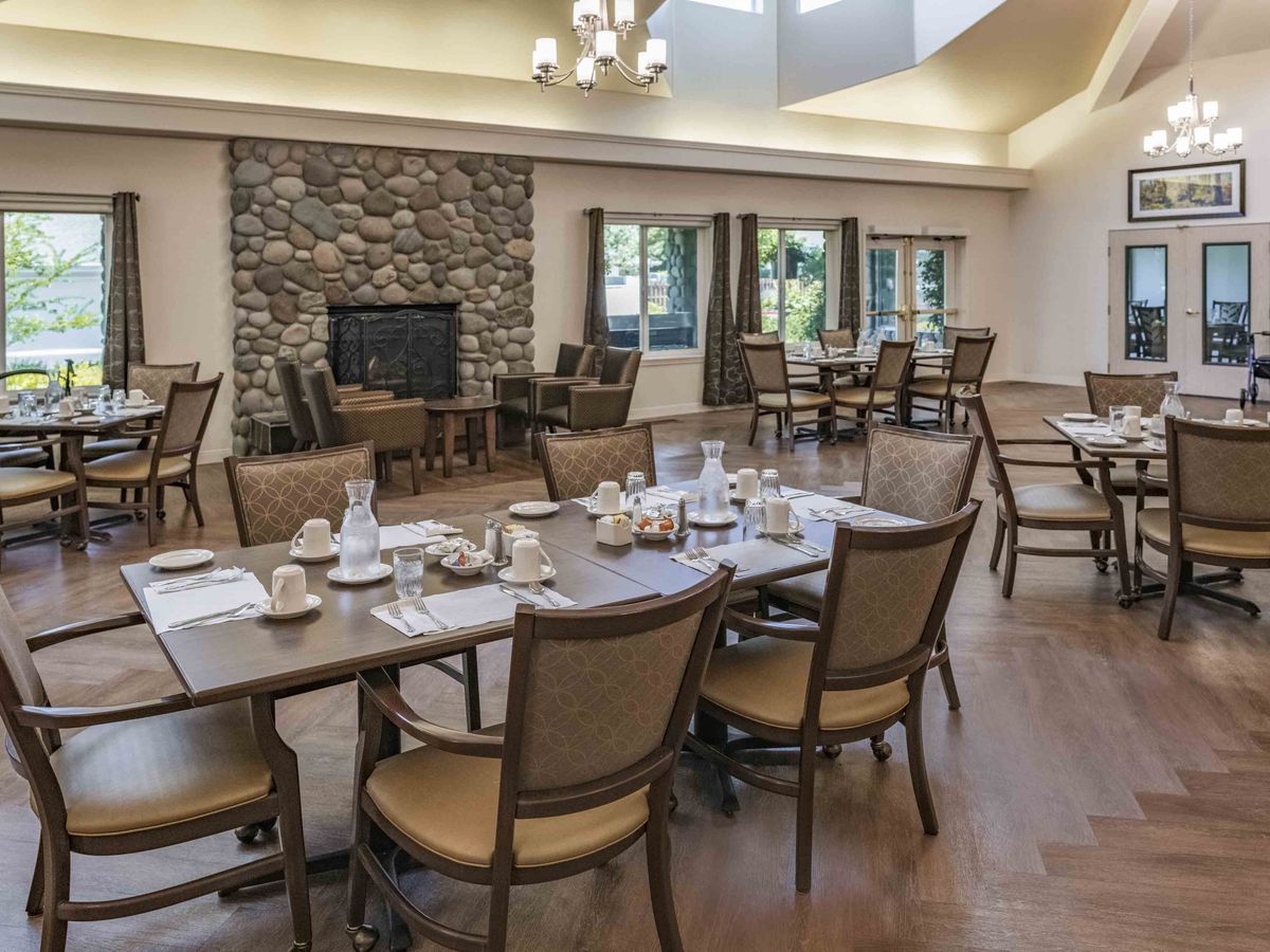 Stone Lodge - Pricing, Photos and Floor Plans in Bend, OR | Seniorly