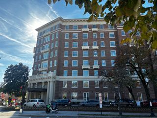 Inspir Embassy Row (UPDATED) - Get Pricing & See 11 Photos in ...