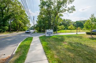 Amber Court Of Smithtown (UPDATED) - Get Pricing, See 5 Photos & Read ...