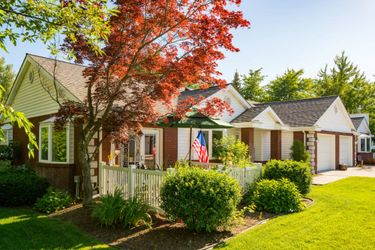 Touchmark On South Hill (UPDATED) - Get Pricing, See 24 Photos & See ...