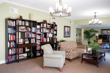 Hollybrook Senior Living Of Orange - CLOSED - Get Pricing & See 5 ...