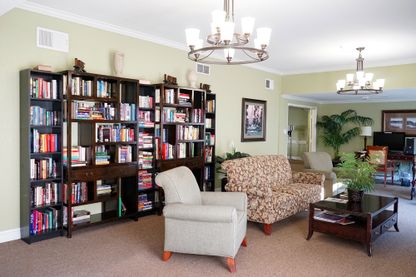 Hollybrook Senior Living Of Orange - CLOSED - Get Pricing & See 5 ...