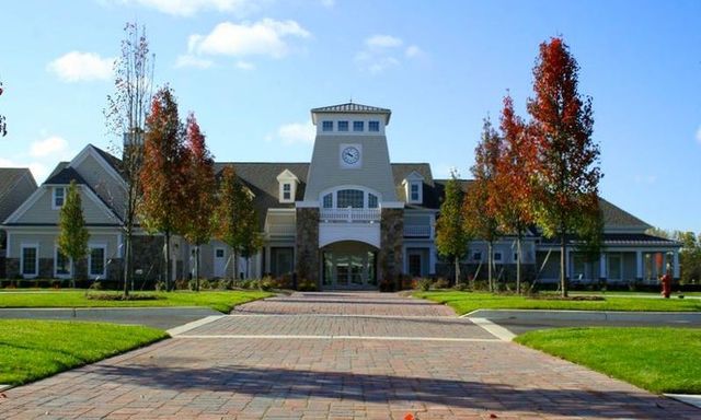 The 10 Best Active Adult Communities (55+) in Michigan | Seniorly