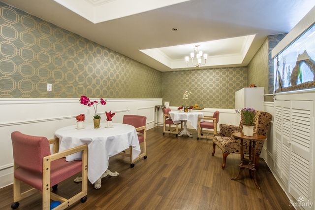 Westwood Plaza Retirement - Pricing, Photos, Reviews & Amenities in Los ...