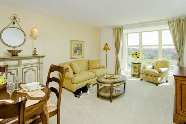 Wind Crest - Photos, Reviews & Amenities in Highlands Ranch, CO