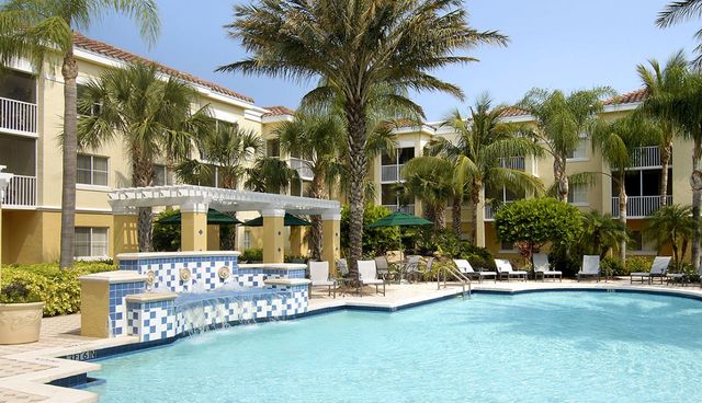 The 20 Best Assisted Living Facilities in Naples, FL | Seniorly