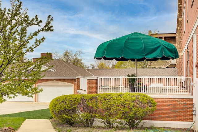 Amazing Grace Senior Living - Pricing, 64 Photos & Amenities in Chicago ...
